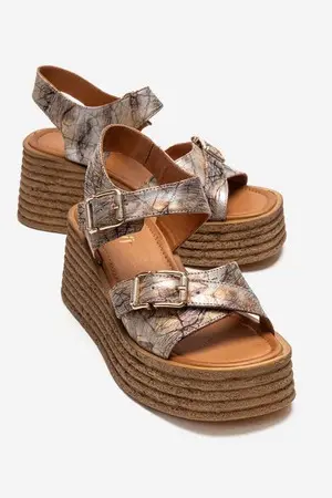 FOREVER & ALWAYS SHOES Mirette Leather Platform Sandal - Gold