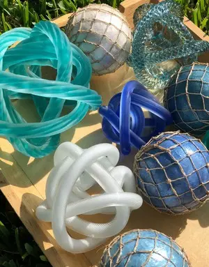 BEACHCOMBERS Glass Frosted Knot Dk