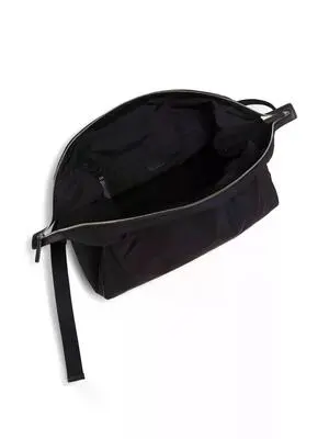 THE ROW E/w Logan Shoulder Bag - Black