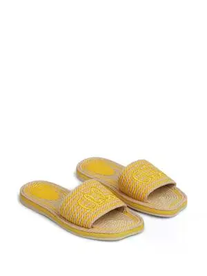 Chloé Logo-embroidered Sandals - Neutrals