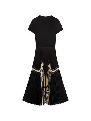 La DoubleJ Chignon Pleated Short-sleeved Dress