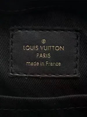 LOUIS VUITTON 2018 Monogram Saintonge Satchel - Brown