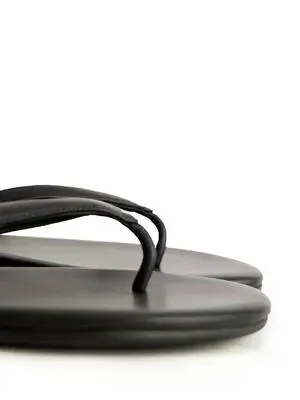 12 STOREEZ Leather Thong Flip Flops