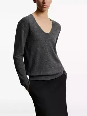 12 STOREEZ U-neck Sweater