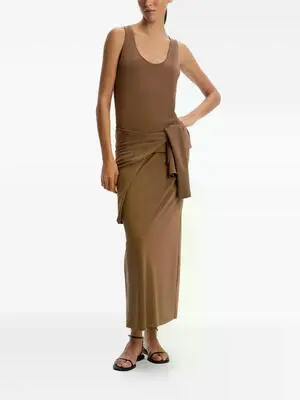 12 STOREEZ Sleeveless Crepe Top
