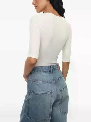 12 STOREEZ Ribbed V-neck Bodysuit With Button Fastening