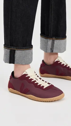VEJA X Baserange Jitsu Sneakers - Amarante