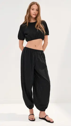 LE BOP Lillian Cropped Blouse - Black