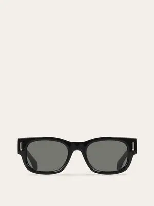 FERRAGAMO Round Frame Sunglasses - Black