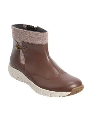 COMFORTVIEW The Cassiopeia Bootie - Brown