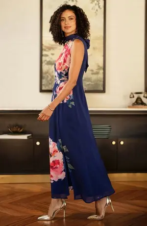 YUMI Floral High Neck Maxi Dress