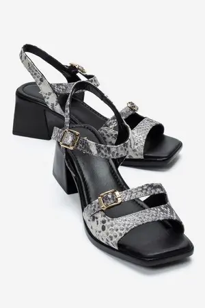 FOREVER & ALWAYS SHOES Yolen Leather Block Heel Sandal - Black Print