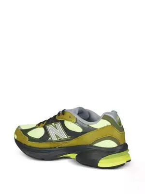 NEW BALANCE 2010 Paneled Sneakers - Brown