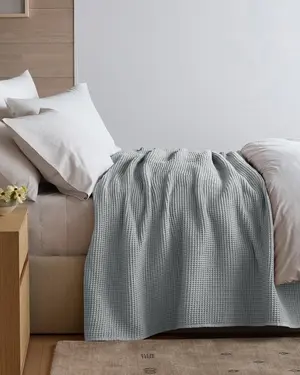 Quince Organic Waffle Bed Blanket - Mist