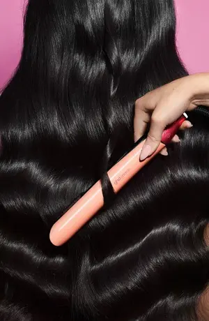 GHD Chronos Styler 1-inch Flat Iron - Peach