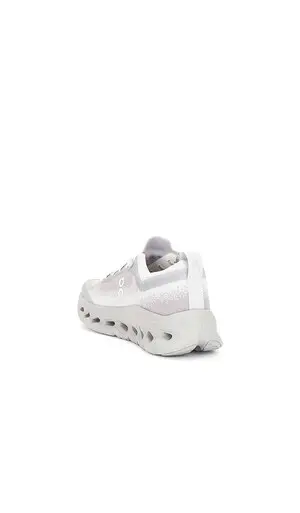 On X Zendaya Cloudtilt Moon Sneakers - White