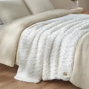 UGG Shira Textured Sherpa Throw Blanket - Snow