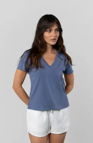 LEISURE LAB Supima Cotton V-neck T-shirt - Sky