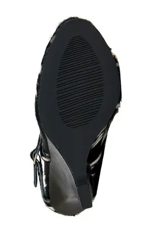 AZALEA WANG Giannis Calf Hair Wedge Sandal