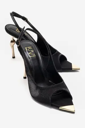 Prologue Shoes Sculptural Pumps