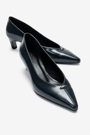 PROLOGUE SHOES Versay Pointed Toe Kitten Heel Pumps - Navy