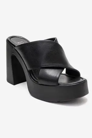 FOREVER & ALWAYS SHOES Essenza Leather Platform Block Heel Sandal - Black