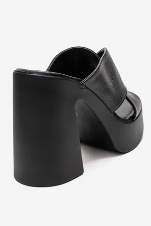FOREVER & ALWAYS SHOES Essenza Leather Platform Block Heel Sandal