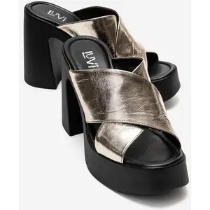 FOREVER & ALWAYS SHOES Essenza Leather Platform Block Heel Sandal - Gold