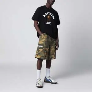 A BATHING APE T-shirt With Logo Print - Black