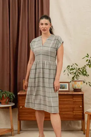 Bridge & Burn Ira Midi Dress - Olive Ember Grid