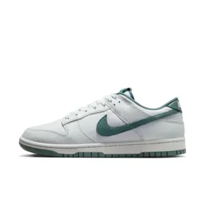Nike Dunk Low Retro Sneakers - Grey