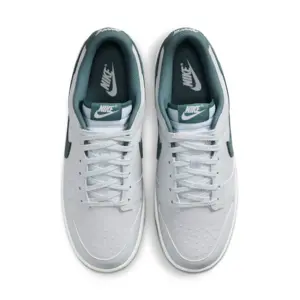 Nike Dunk Low Retro Sneakers - Grey