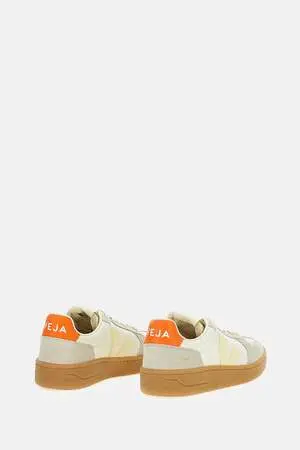 VEJA V-82 Low Top Sneakers