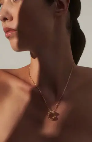 Lady Grey Eos Pendant Necklace - Gold