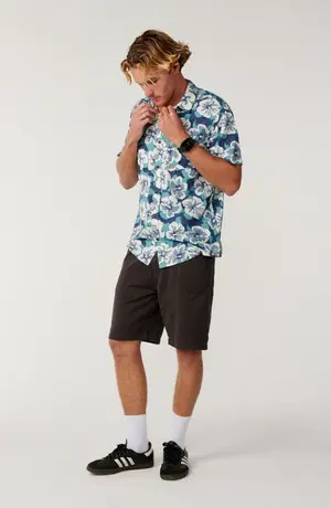 Rip Curl Sessions Short Sleeve Button-up Shirt - Light Navy
