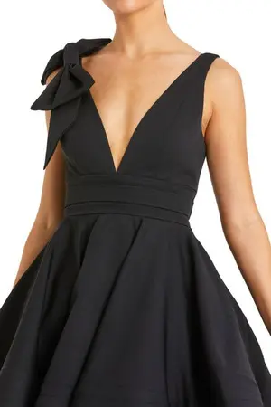 Mac Duggal Sleeveless V-neck Mini Dress With Bow Detail