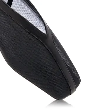 MANSUR GAVRIEL Contorno Square V Flats - Black