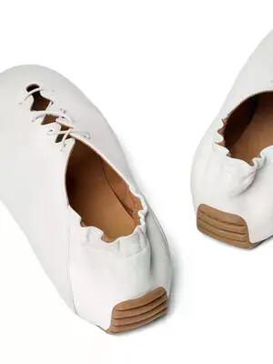 ODISSI Milly Scalloped Leather Sneakers - White