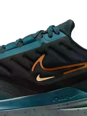 Nike Air Winflo 9 Shield Sneakers