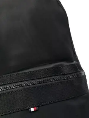 Tommy Hilfiger Logo-print Zipped Backpack