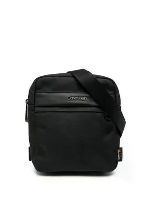 Calvin Klein Logo-plaque Shoulder Bag - Black