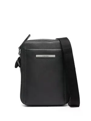 Calvin Klein Grained-texture Messenger Bag - Black