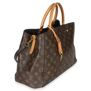 LOUIS VUITTON Monogram Canvas Montaigne Gm - Brown