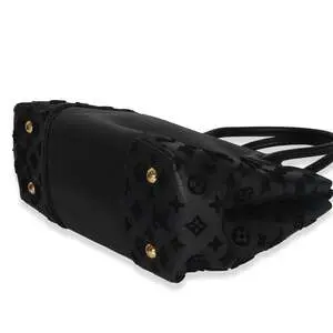 LOUIS VUITTON Monogram Tufted Veau Cachemire W Tote Pm