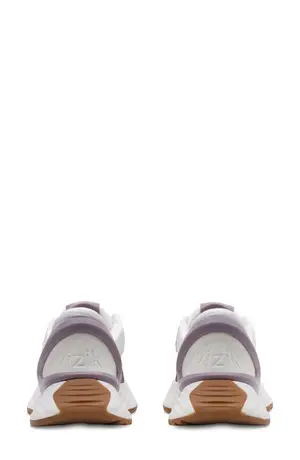 KIZIK Monaco Hands-free Sneaker - White/toadstool
