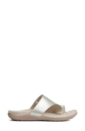 STRIVE Toe Loop Sandal - Gold