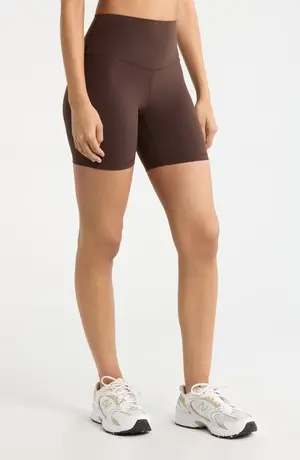 Zella Studio Luxe Bike Shorts - Brown Mole
