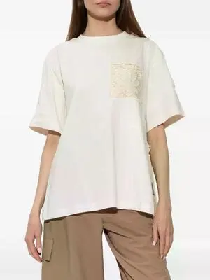 Moncler Lace-patch T-shirt - Neutrals
