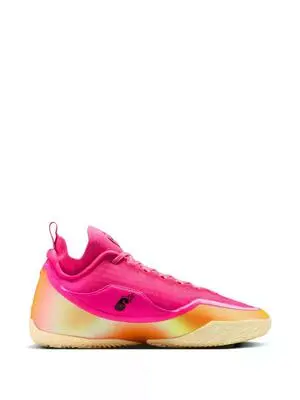 Nike Elite Lace-up Sneakers - Pink