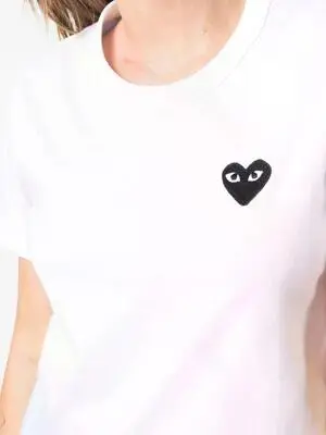 Play Comme Des Garcon Heart-patch T-shirt - White